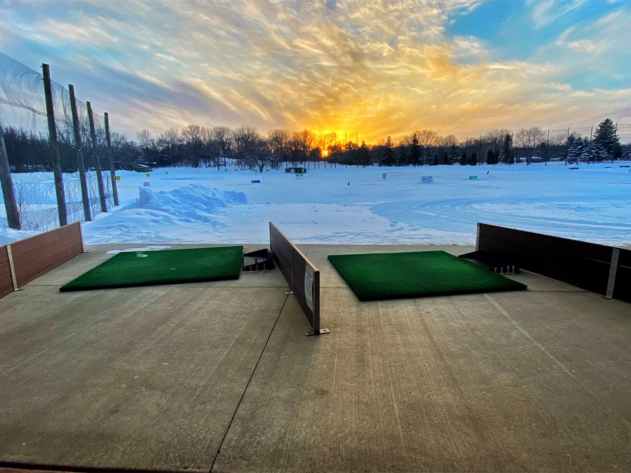 Golf Range and Golf Suites - Vitense Golfland